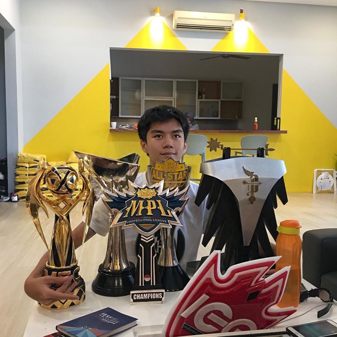 [OFFICIAL] Lita - The Ultimate Game LFG Team Finder - Find Ideal Egirls ...